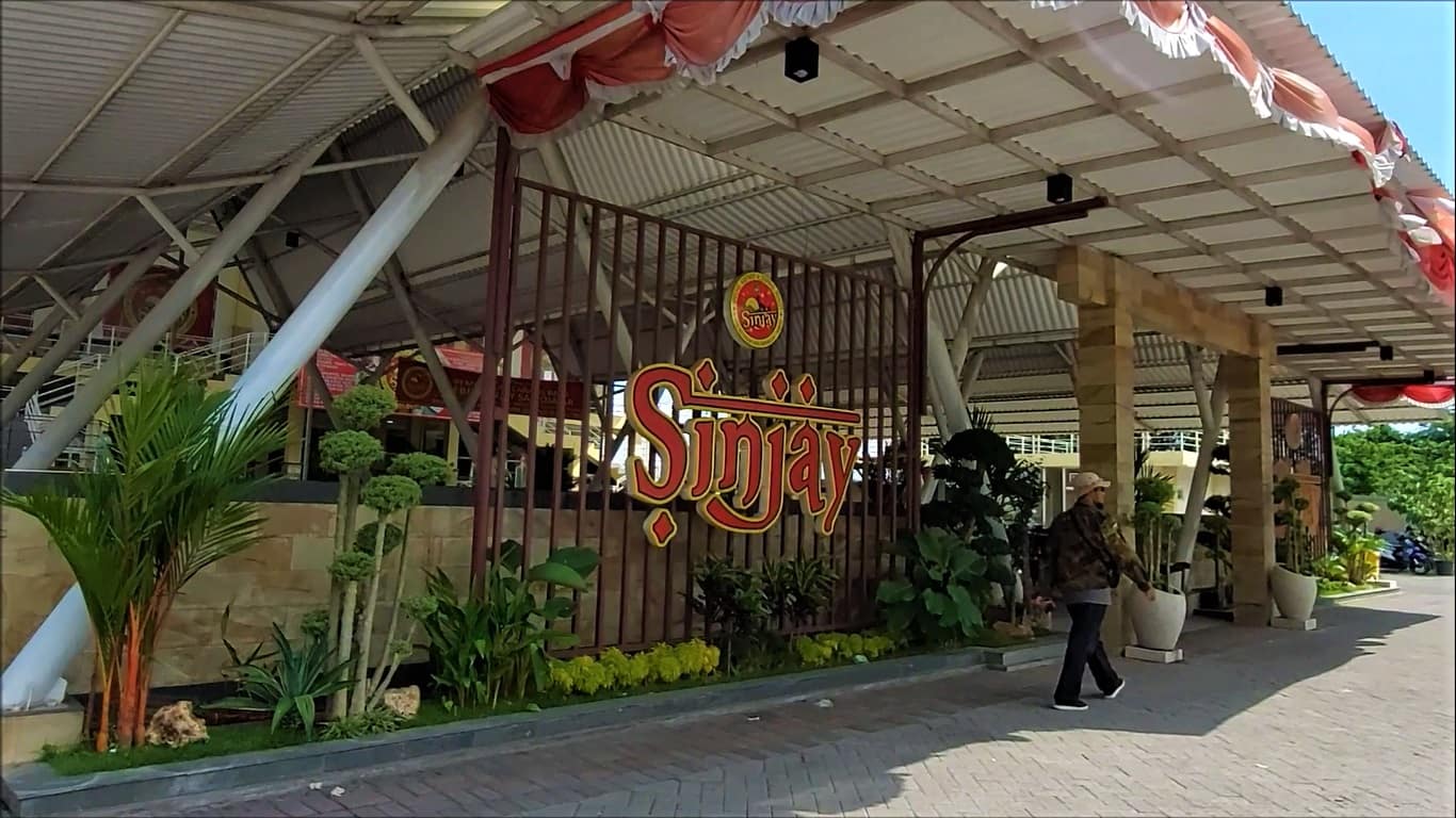 Resto BEBEK SINJAY BARU, Bangkalan. Wisata Kuliner Paling Populer di ...